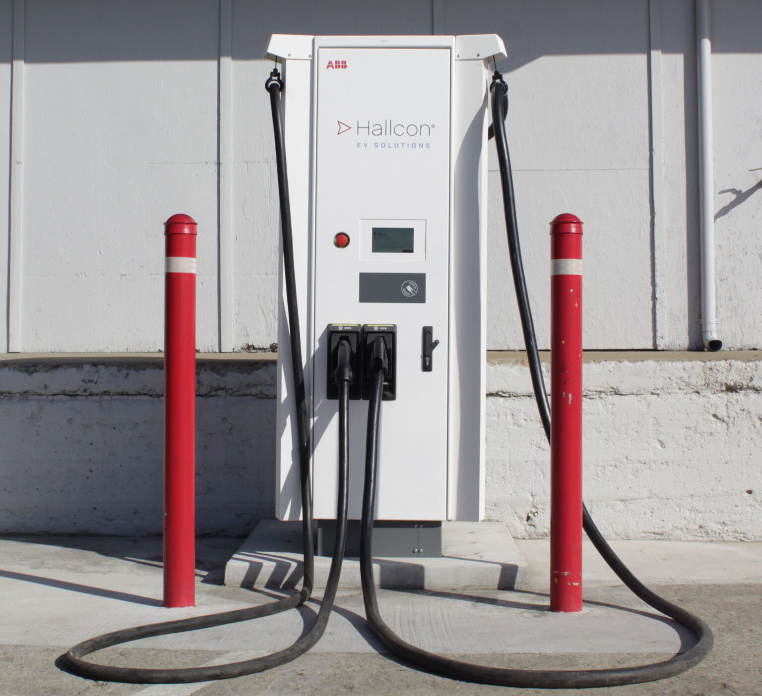 Shuttles & EV Infrastructure | Hallcon