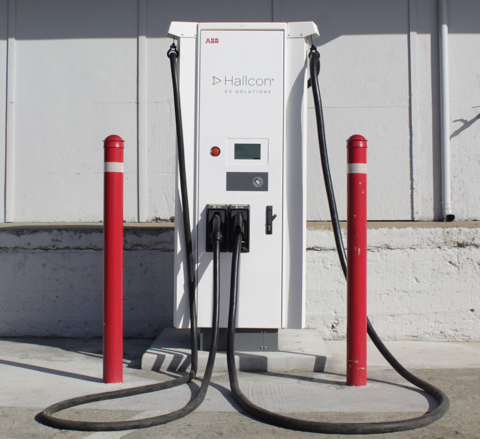 Shuttles & EV Infrastructure | Hallcon