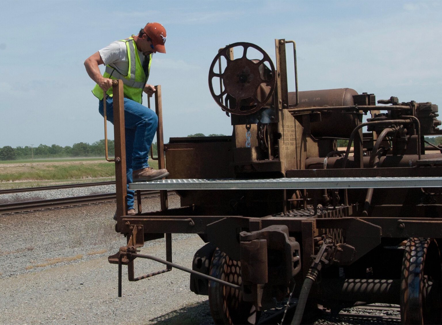 Certified Conductor | Hallcon