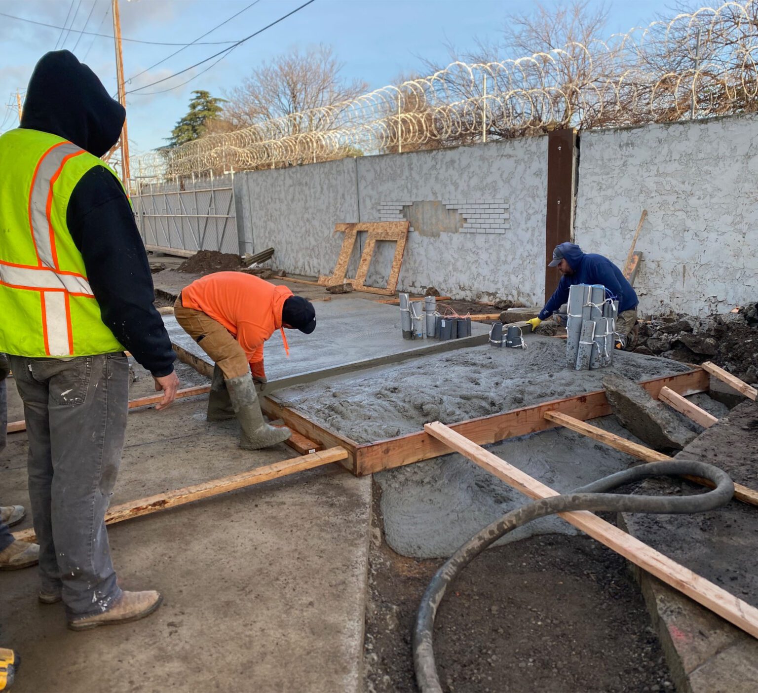 EV Shuttle Solutions | Hallcon | Your Electric Future